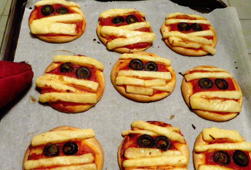 Pizza momies - Recette Halloween - La TÉLÉ des KIDS