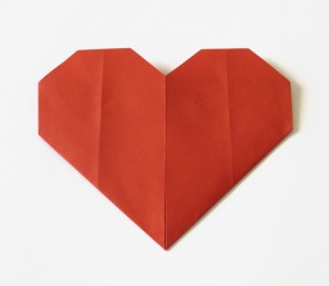 Origami coeur - La TÉLÉ des KIDS